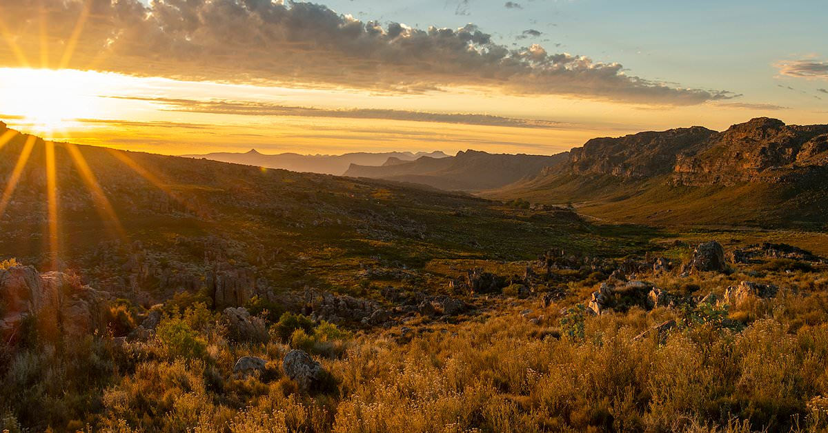 The Many layers of the Cape Fold Mountains | African Travel Blog